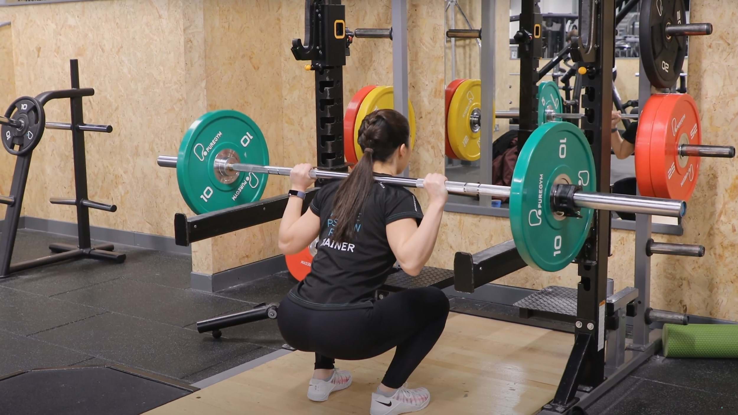 How To Do Barbell Back Squats PureGym How To Do Barbell Back Squats PureGym